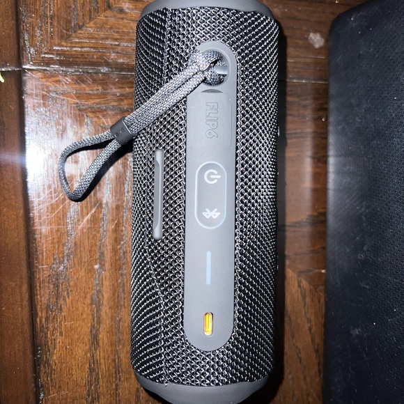 JBL | Portable Audio & Video | Jbl Flip 6 Speaker | Poshmark